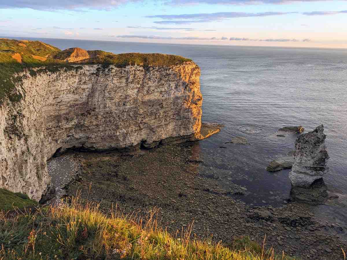 Flamborough Head Walk to Bempton (Puffins, Bays & Headlands)