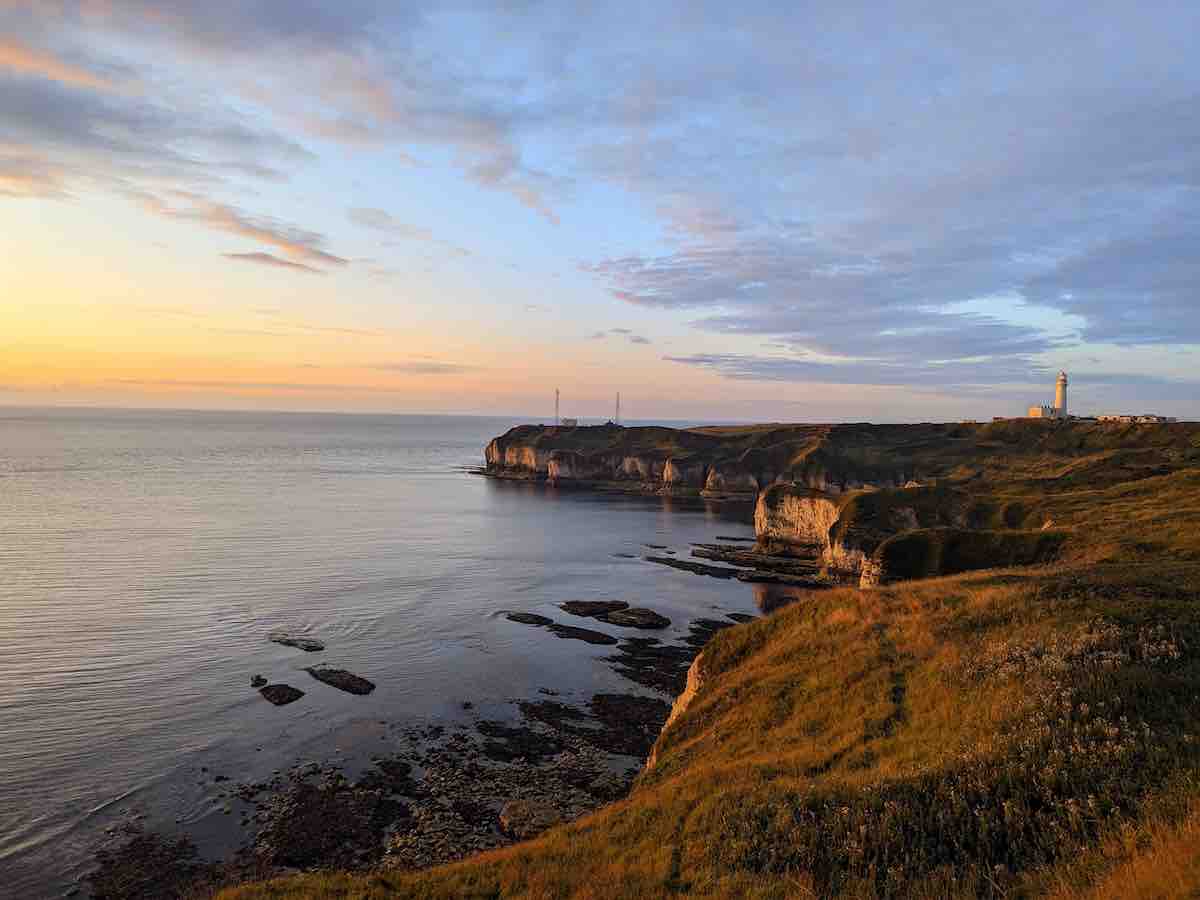 Flamborough Head Walk to Bempton (Puffins, Bays & Headlands)